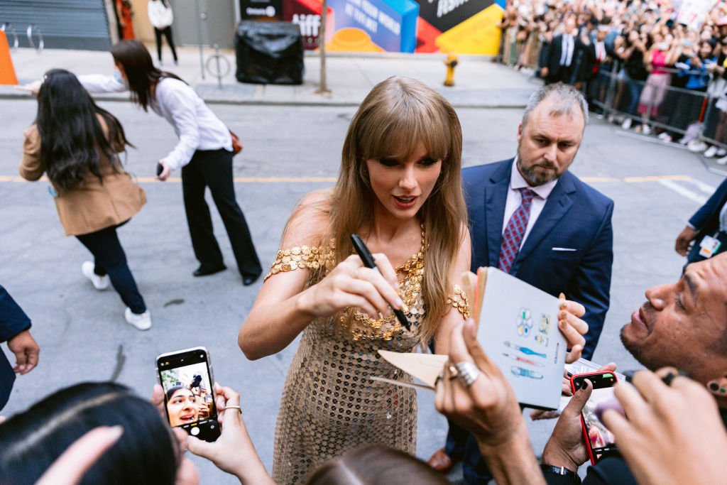How to Pivot Your Strategy Like Taylor Swift - PRsay